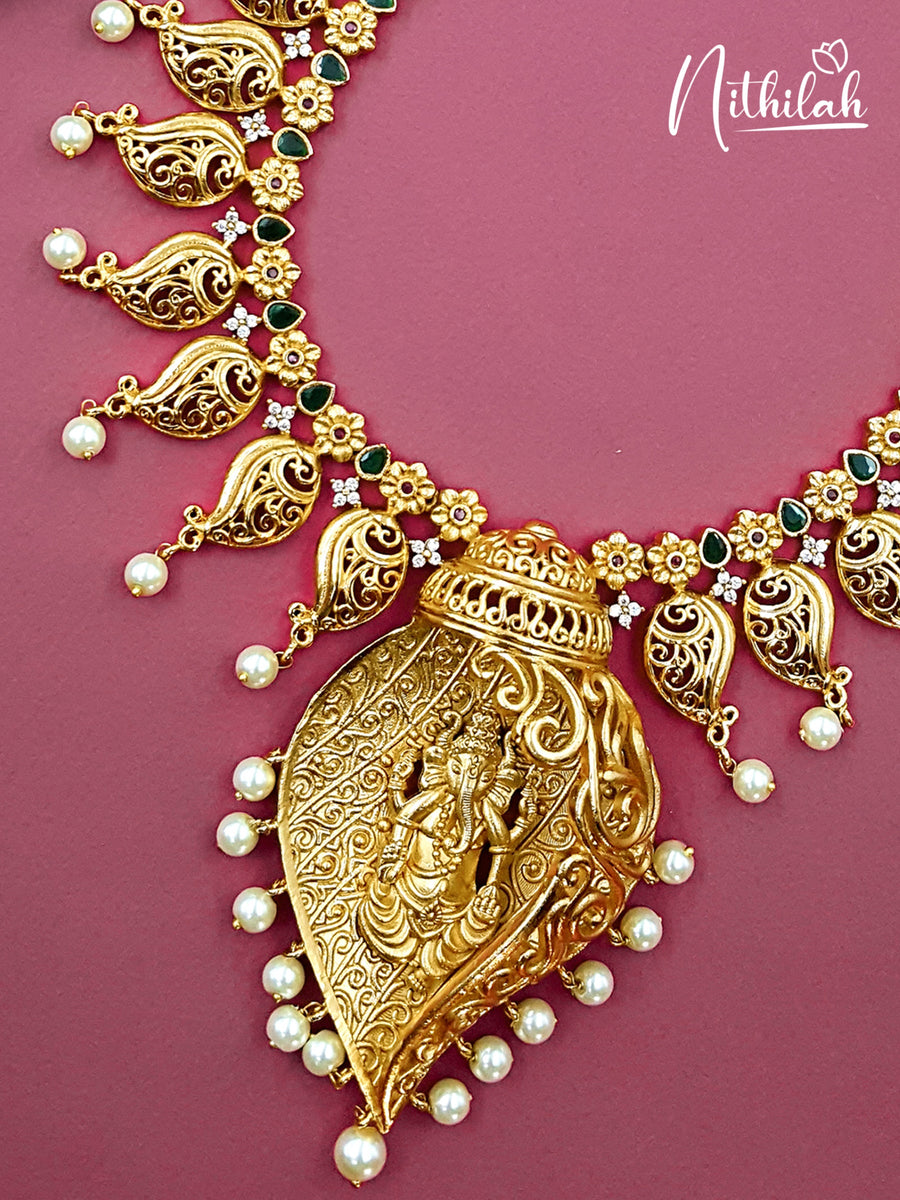Buy Traditional Gold Finish Necklace | Shankh & Ganesha Design – Nithilah